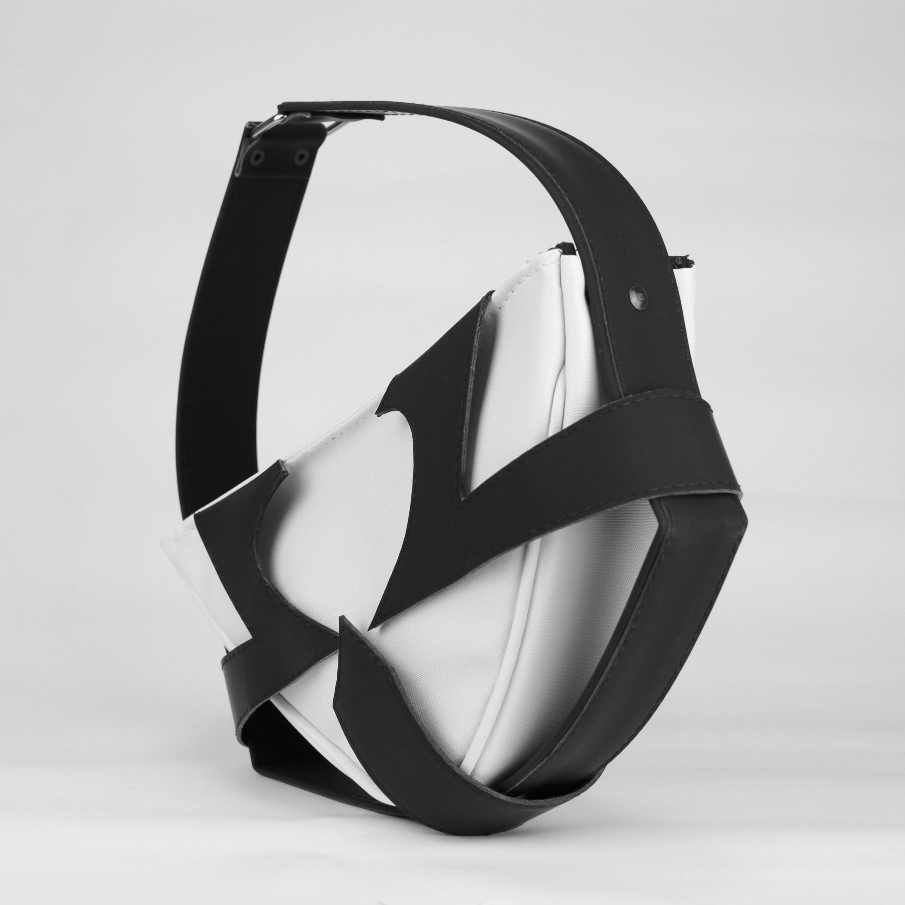 "ORBWEB SPIDER" HANDBAG small – KLOSHAR BAGS